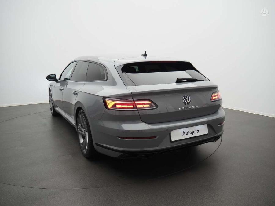 Grey Volkswagen Arteon 2024 in Vilnius, with an engine capacity of 1.98 L and mileage of 34 thousand km for 32900 €, photo 6 on AUTOMOTO.COM.LV
