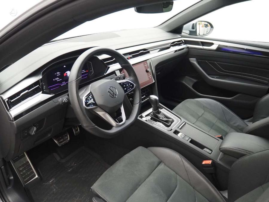 Grey Volkswagen Arteon 2024 in Vilnius, with an engine capacity of 1.98 L and mileage of 34 thousand km for 32900 €, photo 9 on AUTOMOTO.COM.LV