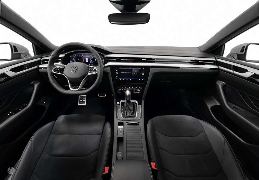 Pelēks Volkswagen Arteon 2024 Kauņa, ar dzinēja tilpumu 1.98 L un nobraukumu 10 tūkst. km par 34600 €, foto 8 vietnē AUTOMOTO.COM.LV
