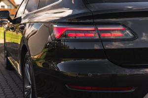 Pelēks Volkswagen Arteon 2024 Ventspils, ar dzinēja tilpumu 2.00 L un nobraukumu 59 tūkst. km par 33650 €, foto 13 vietnē AUTOMOTO.COM.LV