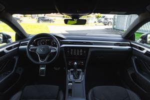 Pelēks Volkswagen Arteon 2024 Ventspils, ar dzinēja tilpumu 2.00 L un nobraukumu 59 tūkst. km par 33650 €, foto 17 vietnē AUTOMOTO.COM.LV