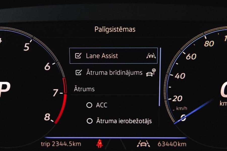 Pelēks Volkswagen Arteon 2024 Ventspils, ar dzinēja tilpumu 2.00 L un nobraukumu 59 tūkst. km par 33650 €, foto 22 vietnē AUTOMOTO.COM.LV