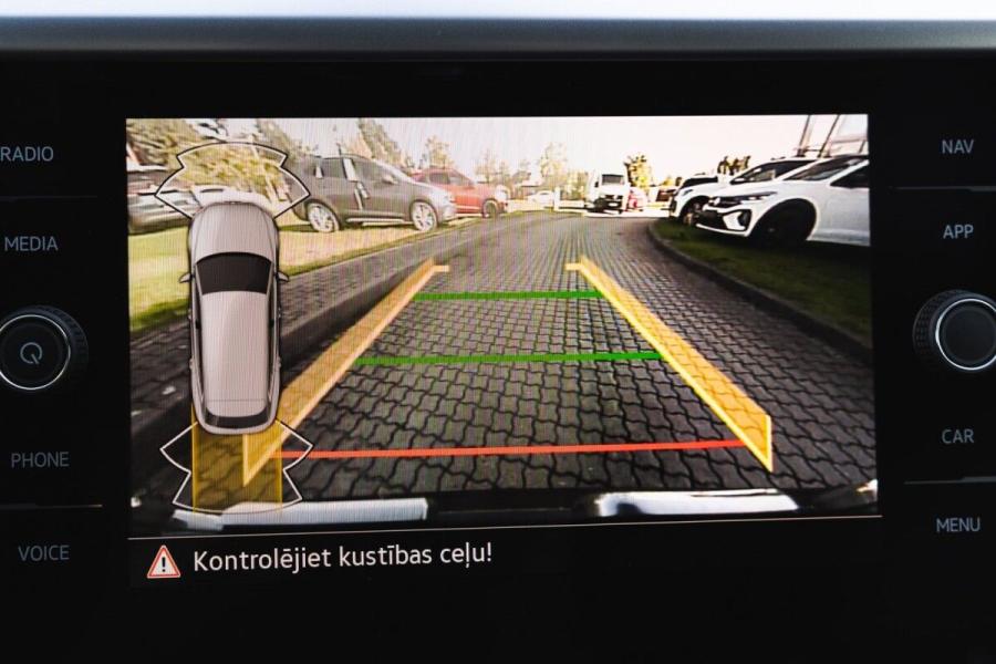Pelēks Volkswagen Arteon 2024 Ventspils, ar dzinēja tilpumu 2.00 L un nobraukumu 59 tūkst. km par 33650 €, foto 25 vietnē AUTOMOTO.COM.LV