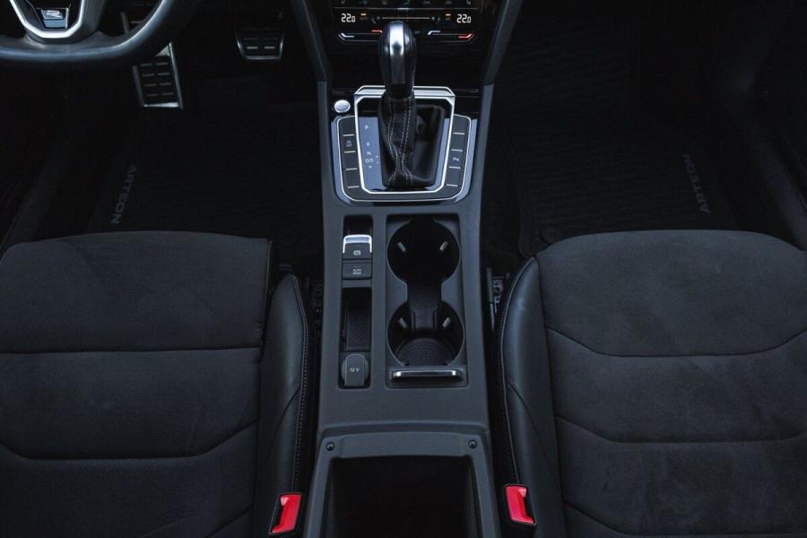 Pelēks Volkswagen Arteon 2024 Ventspils, ar dzinēja tilpumu 2.00 L un nobraukumu 59 tūkst. km par 33650 €, foto 26 vietnē AUTOMOTO.COM.LV