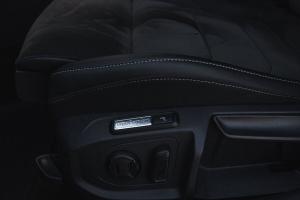 Pelēks Volkswagen Arteon 2024 Ventspils, ar dzinēja tilpumu 2.00 L un nobraukumu 59 tūkst. km par 33650 €, foto 29 vietnē AUTOMOTO.COM.LV