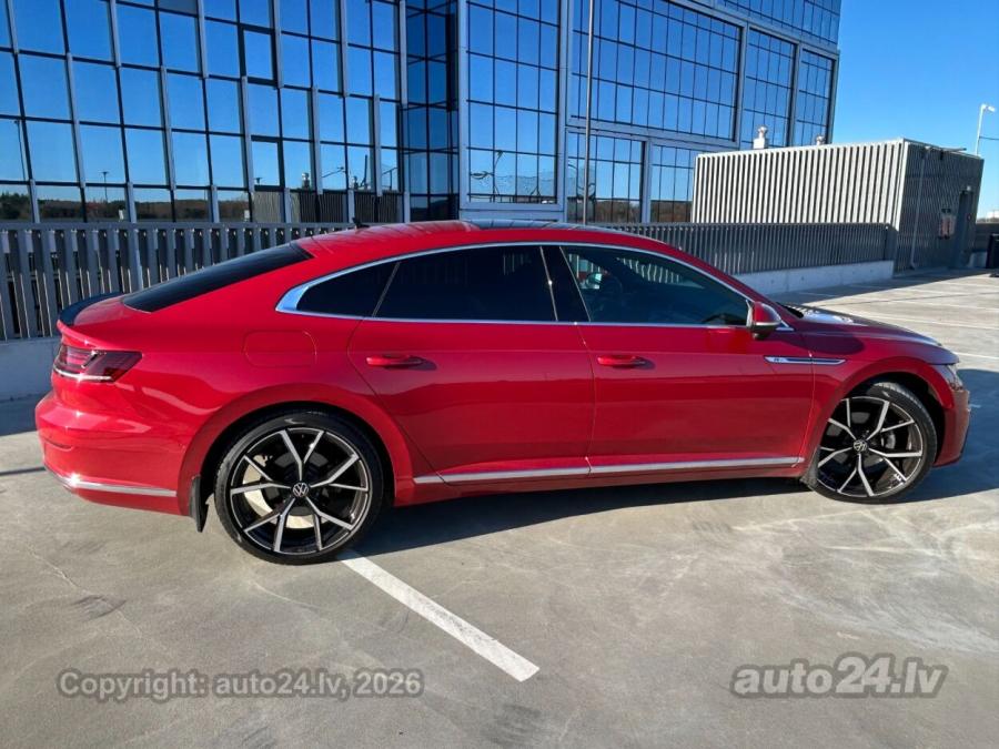 Volkswagen Arteon 2019 Tallina, ar dzinēja tilpumu 2.00 L un nobraukumu 62 tūkst. km par 32000 €, foto 16 vietnē AUTOMOTO.COM.LV