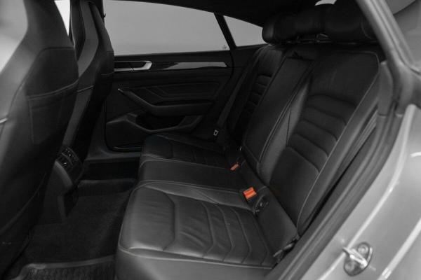 Volkswagen Arteon 2022 in Vilnius, with an engine capacity of 1.40 L and mileage of 131 thousand km for 24900 €, photo 9 on AUTOMOTO.COM.LV