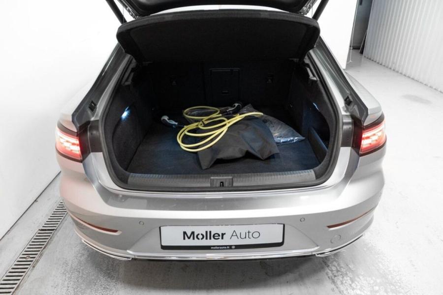 Volkswagen Arteon 2022 Viļņa, ar dzinēja tilpumu 1.40 L un nobraukumu 131 tūkst. km par 24900 €, foto 25 vietnē AUTOMOTO.COM.LV