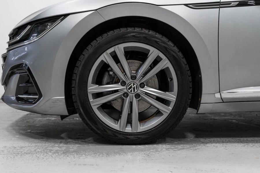 Volkswagen Arteon 2022 Viļņa, ar dzinēja tilpumu 1.40 L un nobraukumu 131 tūkst. km par 24900 €, foto 28 vietnē AUTOMOTO.COM.LV