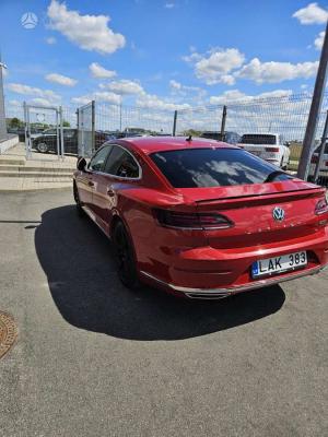 Red Volkswagen Arteon 2019 in Kaunas, with an engine capacity of 2.00 L and mileage of 180 thousand km for 17500 €, photo 4 on AUTOMOTO.COM.LV
