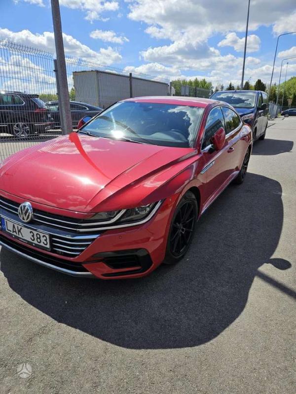 Red Volkswagen Arteon 2019 in Kaunas, with an engine capacity of 2.00 L and mileage of 180 thousand km for 17500 €, photo 4 on AUTOMOTO.COM.LV