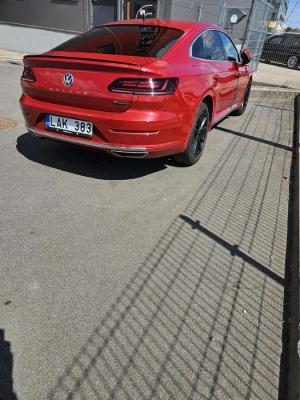 Red Volkswagen Arteon 2019 in Kaunas, with an engine capacity of 2.00 L and mileage of 180 thousand km for 17500 €, photo 6 on AUTOMOTO.COM.LV