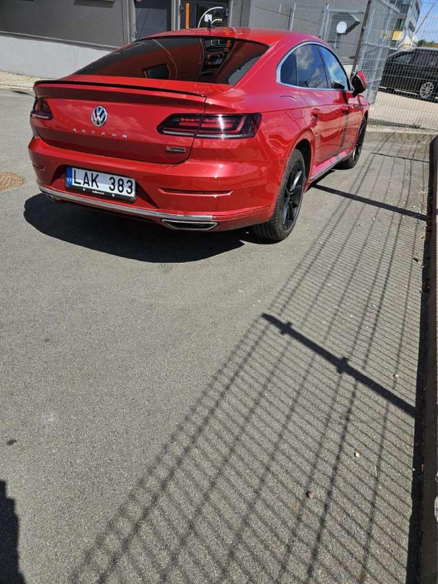 Red Volkswagen Arteon 2019 in Kaunas, with an engine capacity of 2.00 L and mileage of 180 thousand km for 17500 €, photo 6 on AUTOMOTO.COM.LV