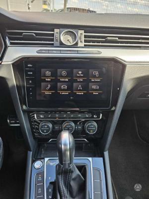 Red Volkswagen Arteon 2019 in Kaunas, with an engine capacity of 2.00 L and mileage of 180 thousand km for 17500 €, photo 10 on AUTOMOTO.COM.LV