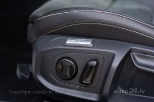 Sarkans Volkswagen Arteon 2021 Tallina, ar dzinēja tilpumu 2.00 L un nobraukumu 99 tūkst. km par 23490 €, foto 13 vietnē AUTOMOTO.COM.LV