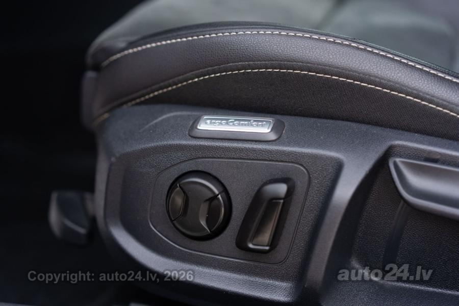 Sarkans Volkswagen Arteon 2021 Tallina, ar dzinēja tilpumu 2.00 L un nobraukumu 99 tūkst. km par 23490 €, foto 13 vietnē AUTOMOTO.COM.LV
