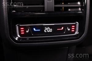 Sarkans Volkswagen Arteon 2022 Rīga, ar dzinēja tilpumu 2.00 L un nobraukumu 115 tūkst. km par 27950 €, foto 18 vietnē AUTOMOTO.COM.LV