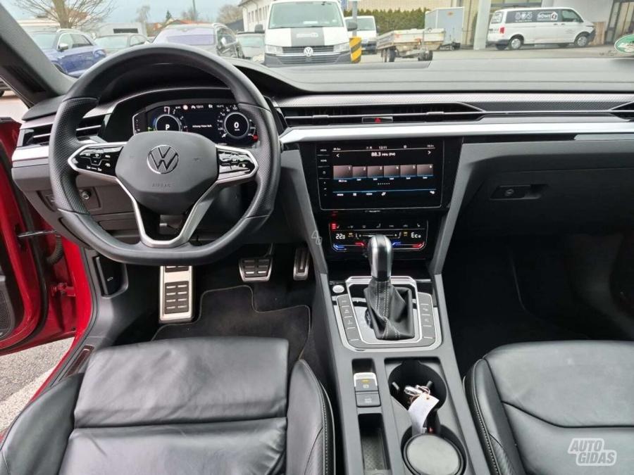 Red Volkswagen Arteon 2021 in Kaunas, with an engine capacity of 1.40 L and mileage of 50 thousand km for 31617 €, photo 6 on AUTOMOTO.COM.LV