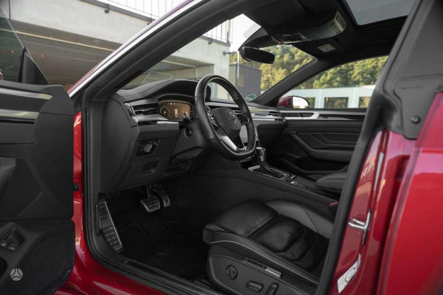 Red Volkswagen Arteon 2022 in Vilnius, with an engine capacity of 1.40 L and mileage of 95 thousand km for 27500 €, photo 15 on AUTOMOTO.COM.LV