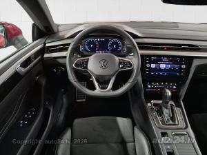 Sarkans Volkswagen Arteon 2022 Tallina, ar dzinēja tilpumu 2.00 L un nobraukumu 100 tūkst. km par 27990 €, foto 10 vietnē AUTOMOTO.COM.LV