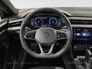 Sarkans Volkswagen Arteon 2022 Tallina, ar dzinēja tilpumu 2.00 L un nobraukumu 100 tūkst. km par 27990 €, foto 13 vietnē AUTOMOTO.COM.LV