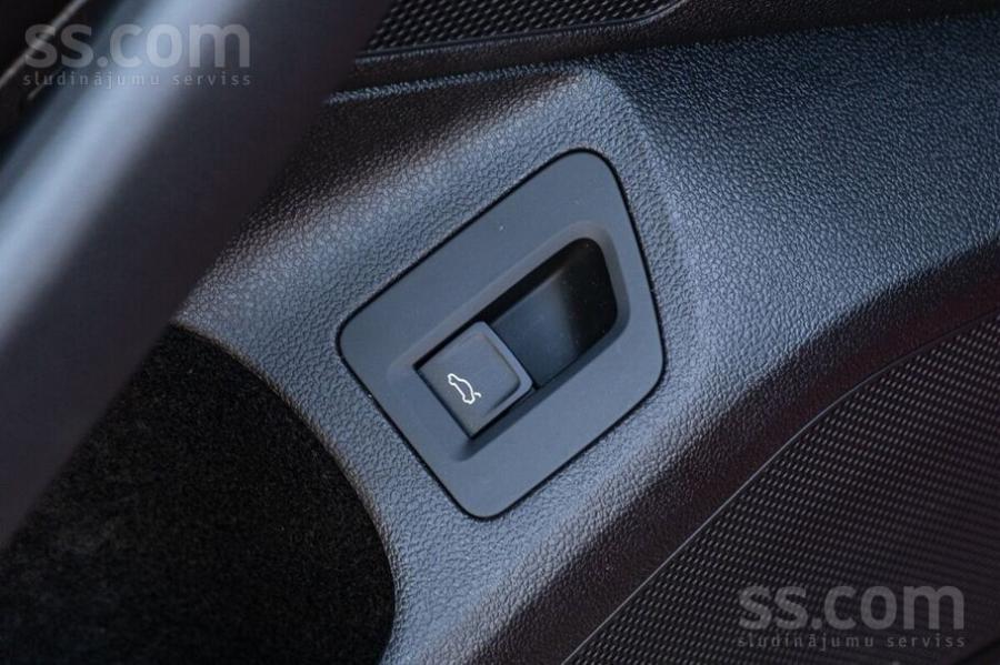 Sarkans Volkswagen Arteon 2024 Rīga, ar dzinēja tilpumu 2.00 L un nobraukumu 33 tūkst. km par 32250 €, foto 21 vietnē AUTOMOTO.COM.LV