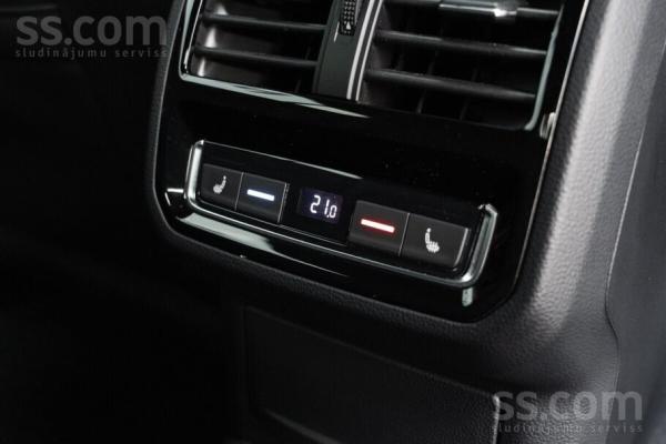 Volkswagen Arteon 2021 in Riga, with an engine capacity of 2.00 L and mileage of 52 thousand km for 29900 €, photo 11 on AUTOMOTO.COM.LV