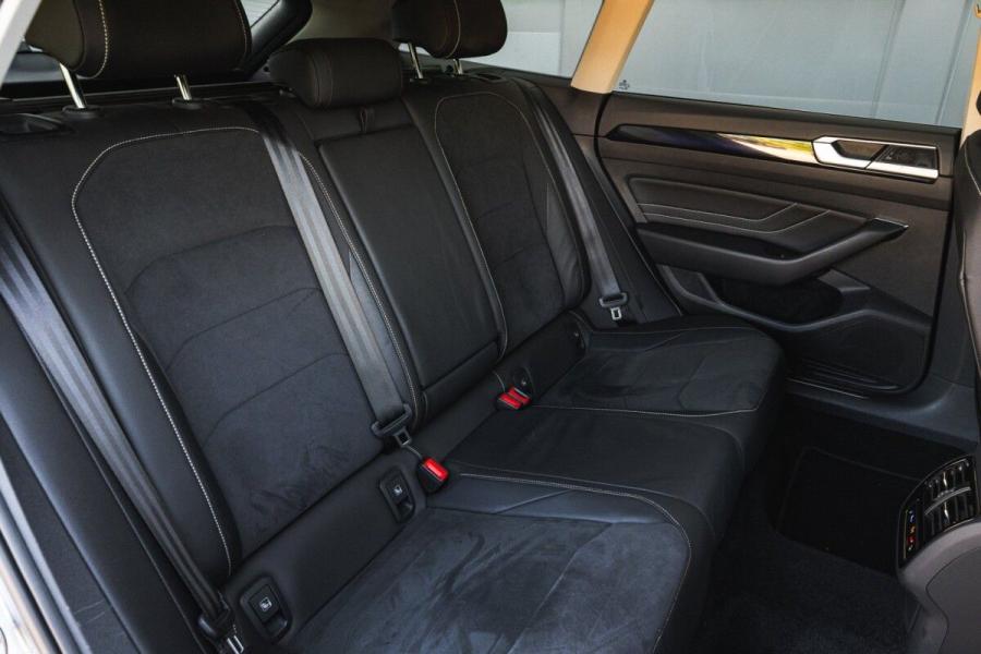 Volkswagen Arteon 2022 in Ventspils, with an engine capacity of 1.40 L and mileage of 130 thousand km for 24650 €, photo 37 on AUTOMOTO.COM.LV
