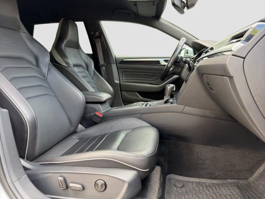 Volkswagen Arteon 2022 in Parnu, with an engine capacity of 2.00 L and mileage of 44 thousand km for 36900 €, photo 6 on AUTOMOTO.COM.LV