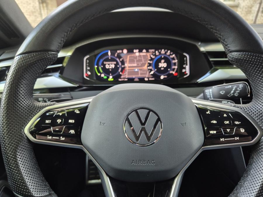 Volkswagen Arteon 2022 Narva, ar dzinēja tilpumu 1.40 L un nobraukumu 125 tūkst. km par 23350 €, foto 26 vietnē AUTOMOTO.COM.LV