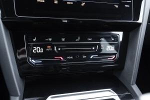 Volkswagen Arteon 2022 Rīga, ar dzinēja tilpumu 2.00 L un nobraukumu 121 tūkst. km par 23500 €, foto 17 vietnē AUTOMOTO.COM.LV