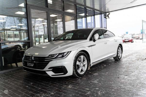 White Volkswagen Arteon 2017 in Vilnius, with an engine capacity of 1.97 L and mileage of 165 thousand km for 19900 €, photo 2 on AUTOMOTO.COM.LV