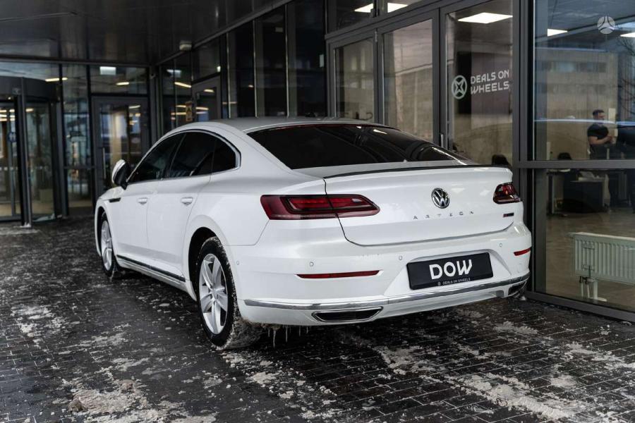 Balts Volkswagen Arteon 2017 Viļņa, ar dzinēja tilpumu 1.97 L un nobraukumu 165 tūkst. km par 19900 €, foto 5 vietnē AUTOMOTO.COM.LV