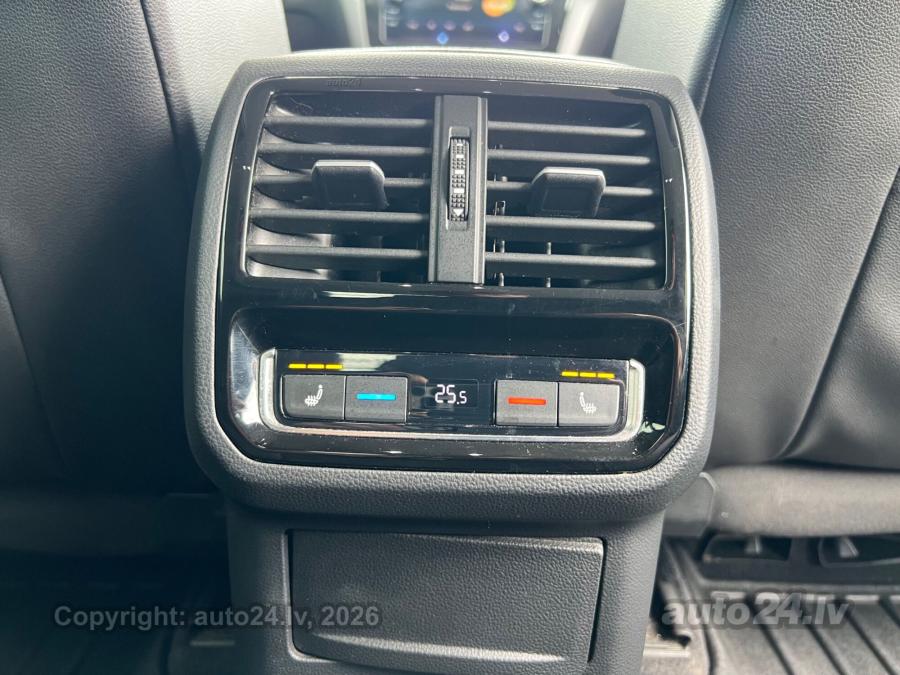 Balts Volkswagen Arteon 2017 Paide, ar dzinēja tilpumu 2.00 L un nobraukumu 0 tūkst. km par 10500 €, foto 19 vietnē AUTOMOTO.COM.LV