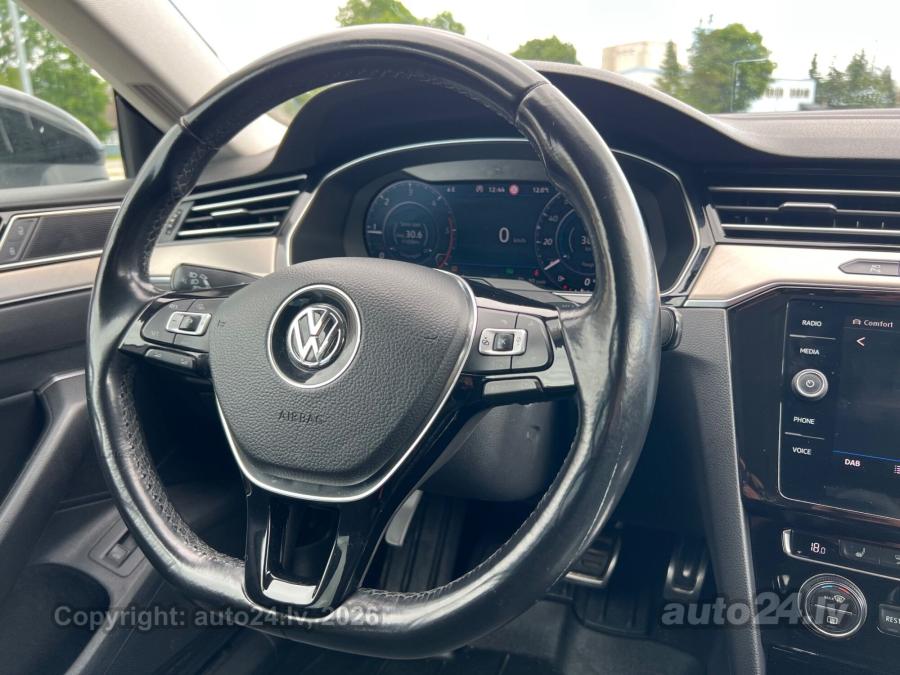 Balts Volkswagen Arteon 2017 Paide, ar dzinēja tilpumu 2.00 L un nobraukumu 0 tūkst. km par 10500 €, foto 26 vietnē AUTOMOTO.COM.LV