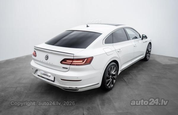 Balts Volkswagen Arteon 2018 Tallina, ar dzinēja tilpumu 2.00 L un nobraukumu 209 tūkst. km par 18999 €, foto 4 vietnē AUTOMOTO.COM.LV