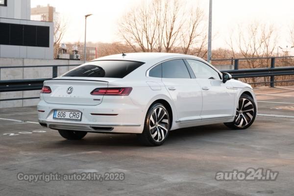 White Volkswagen Arteon 2018 in Tartu, with an engine capacity of 2.00 L and mileage of 174 thousand km for 20999 €, photo 2 on AUTOMOTO.COM.LV
