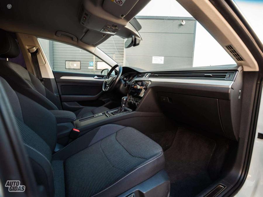 Balts Volkswagen Arteon 2018 Marijampole, ar dzinēja tilpumu 1.50 L un nobraukumu 198 tūkst. km par 14950 €, foto 34 vietnē AUTOMOTO.COM.LV