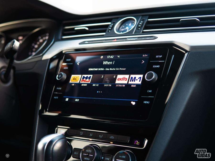 Balts Volkswagen Arteon 2018 Marijampole, ar dzinēja tilpumu 1.50 L un nobraukumu 198 tūkst. km par 14950 €, foto 38 vietnē AUTOMOTO.COM.LV