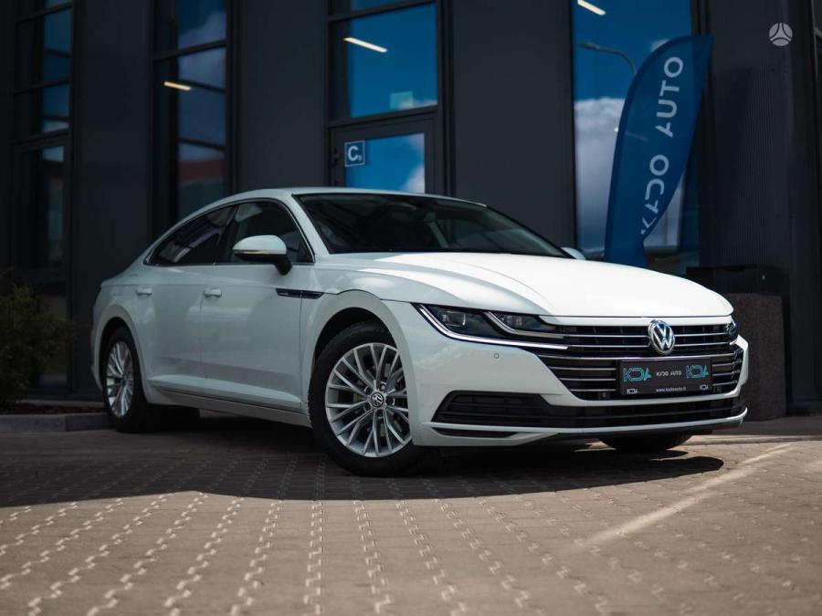 White Volkswagen Arteon 2018 in Kaunas, with an engine capacity of 1.50 L and mileage of 198 thousand km for 14950 €, photo 1 on AUTOMOTO.COM.LV