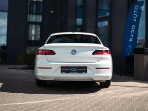 White Volkswagen Arteon 2018 in Kaunas, with an engine capacity of 1.50 L and mileage of 198 thousand km for 14950 €, photo 15 on AUTOMOTO.COM.LV
