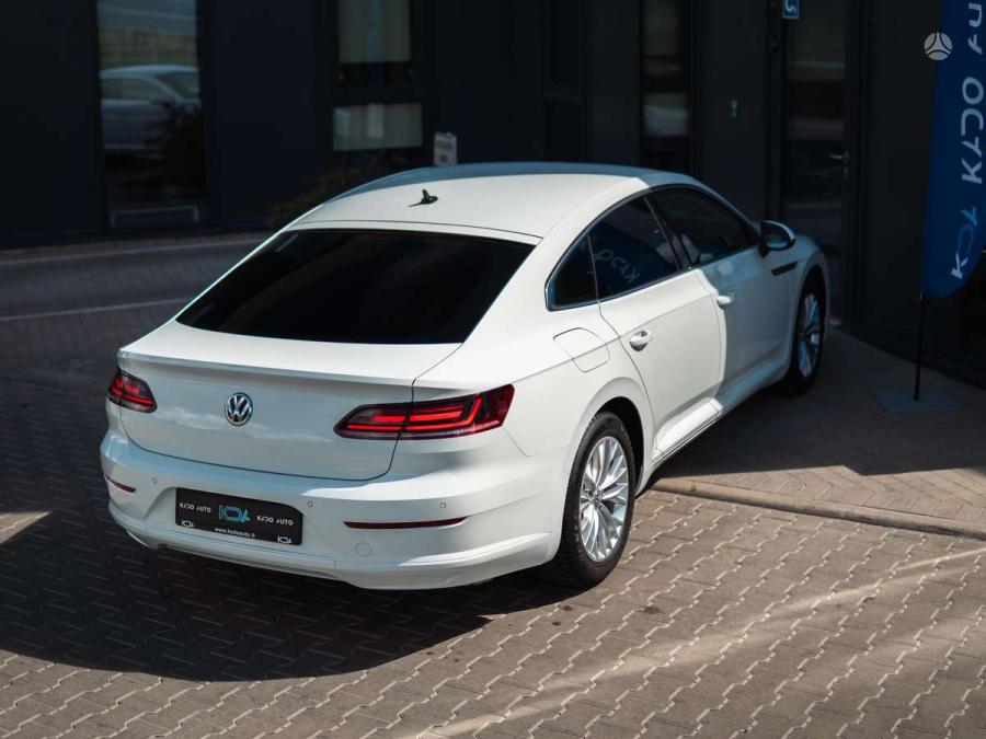 White Volkswagen Arteon 2018 in Kaunas, with an engine capacity of 1.50 L and mileage of 198 thousand km for 14950 €, photo 16 on AUTOMOTO.COM.LV