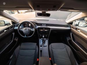 White Volkswagen Arteon 2018 in Kaunas, with an engine capacity of 1.50 L and mileage of 198 thousand km for 14950 €, photo 19 on AUTOMOTO.COM.LV