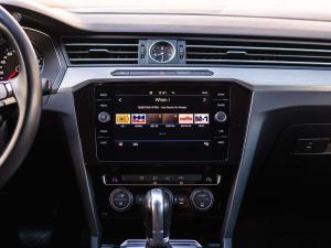 White Volkswagen Arteon 2018 in Kaunas, with an engine capacity of 1.50 L and mileage of 198 thousand km for 14950 €, photo 23 on AUTOMOTO.COM.LV