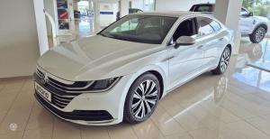 White Volkswagen Arteon 2018 in Siauliai, with an engine capacity of 1.97 L and mileage of 145 thousand km for 16900 €, photo 3 on AUTOMOTO.COM.LV