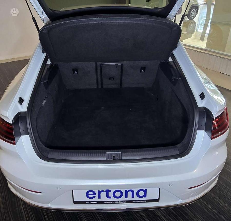 White Volkswagen Arteon 2018 in Siauliai, with an engine capacity of 1.97 L and mileage of 145 thousand km for 16900 €, photo 11 on AUTOMOTO.COM.LV