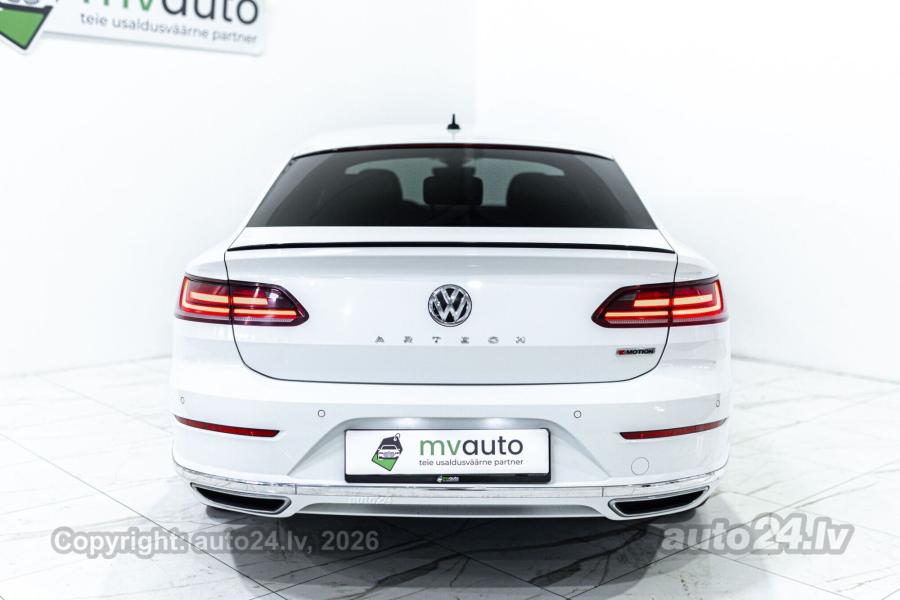 Белый Фольксваген Артеон 2018 в Таллин, объемом двигателя 2.00 л и пробегом 105 тыс. км за 22990 €, фото 8 на AUTOMOTO.COM.LV