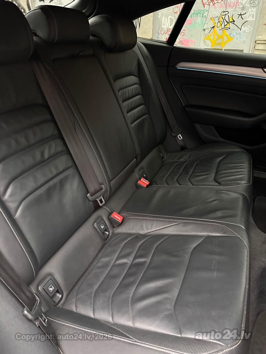 Balts Volkswagen Arteon 2018 Tallina, ar dzinēja tilpumu 2.00 L un nobraukumu 98 tūkst. km par 22400 €, foto 14 vietnē AUTOMOTO.COM.LV