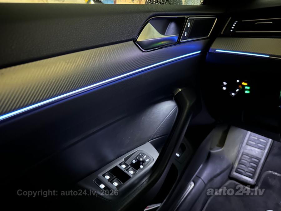 Balts Volkswagen Arteon 2018 Tallina, ar dzinēja tilpumu 2.00 L un nobraukumu 98 tūkst. km par 22400 €, foto 18 vietnē AUTOMOTO.COM.LV