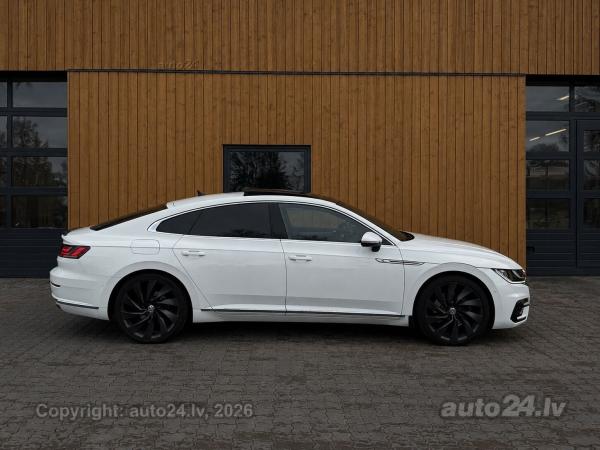 White Volkswagen Arteon 2018 in Tartu, with an engine capacity of 2.00 L and mileage of 98 thousand km for 21900 €, photo 6 on AUTOMOTO.COM.LV